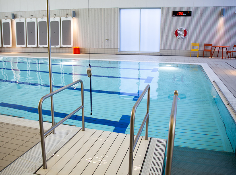Hjälpmedel på Hylliebadet - Malmö stad